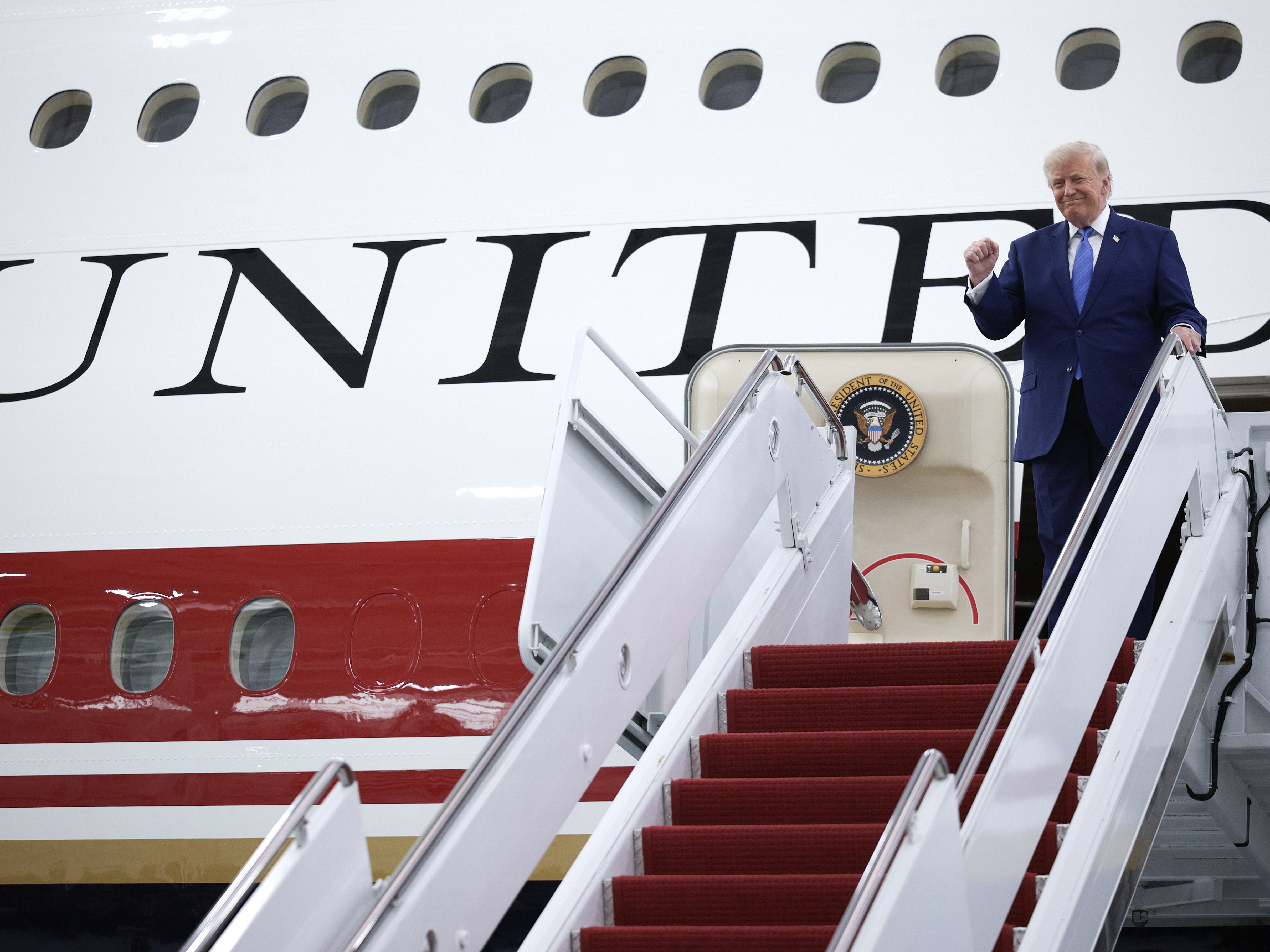 KUOW - Air Force One, gifted to Trump from Qatar, arrives at Joint Base ...